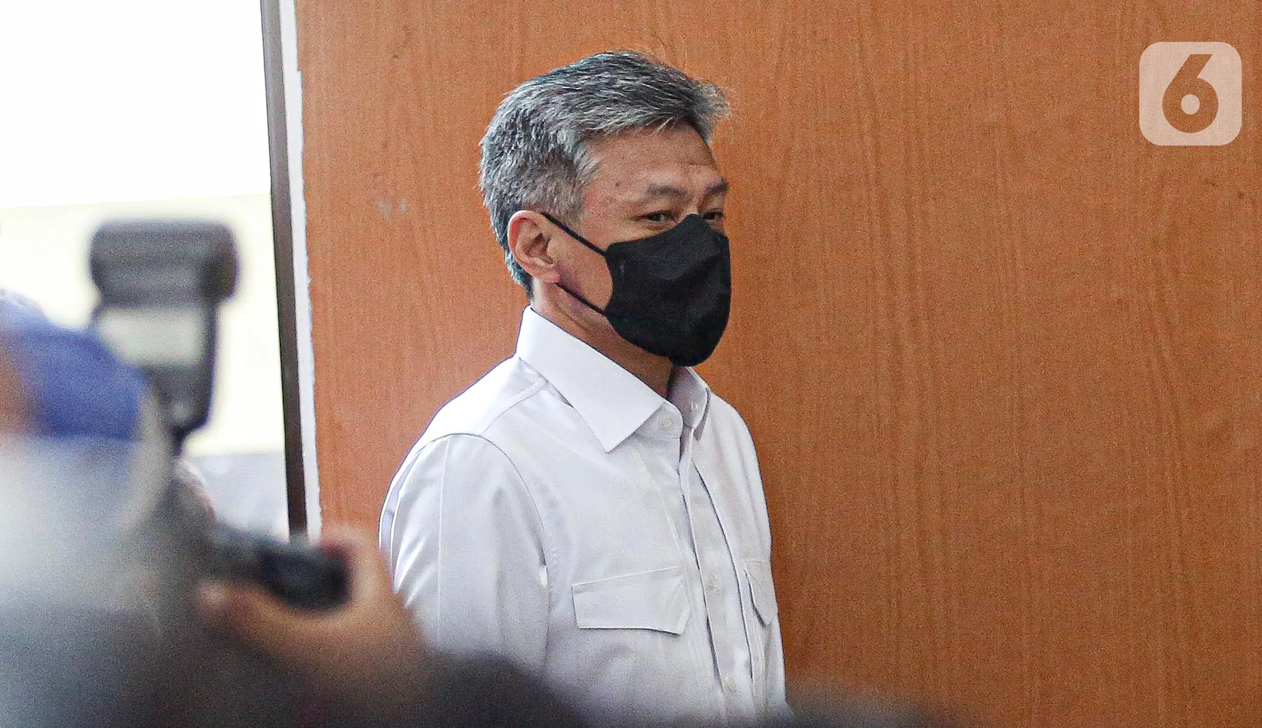 Hendra Kurniawan Umbar Senyum di Sidang Perintangan Proses Hukum ...