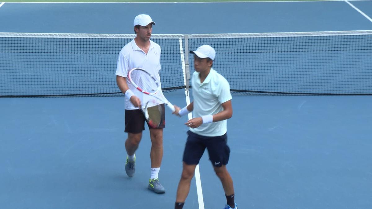 Sakit Radang, Petenis Indonesia Justin Barki Mundur di Semifinal - Bola ...