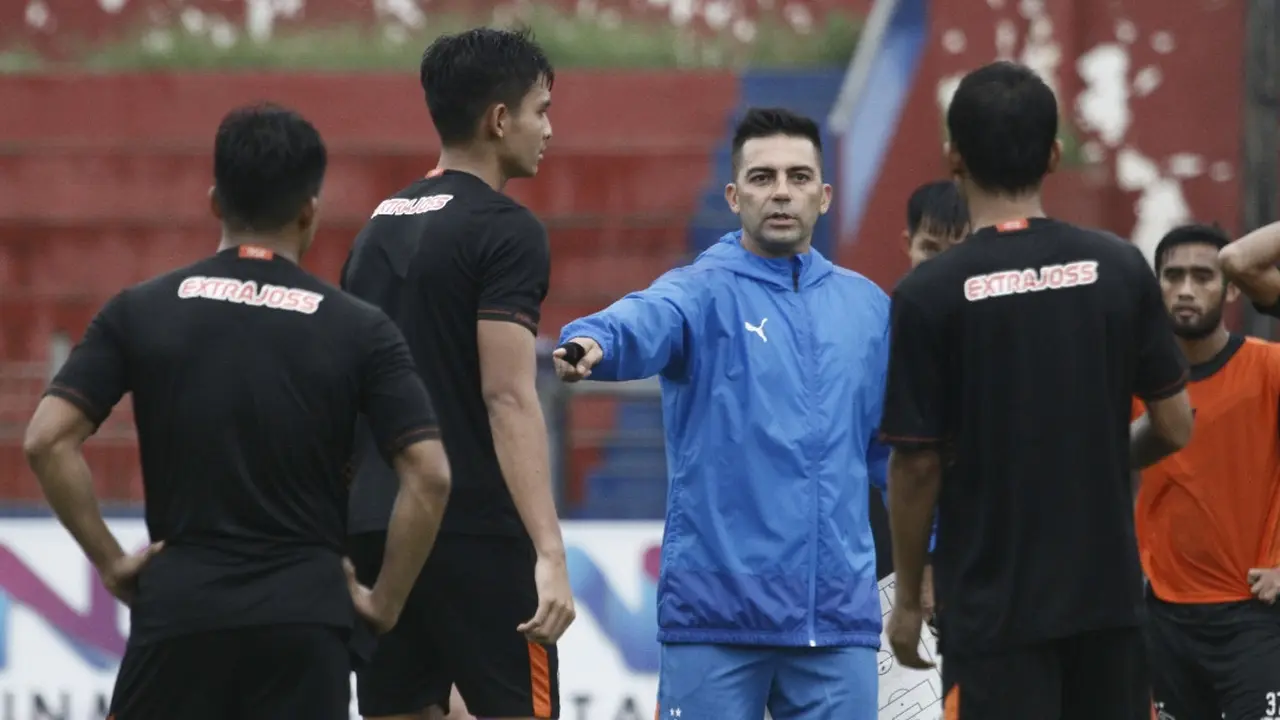 Fun Fact BRI Liga 1: Bunga Kamboja di Telinga Javier Roca, Penambah ...