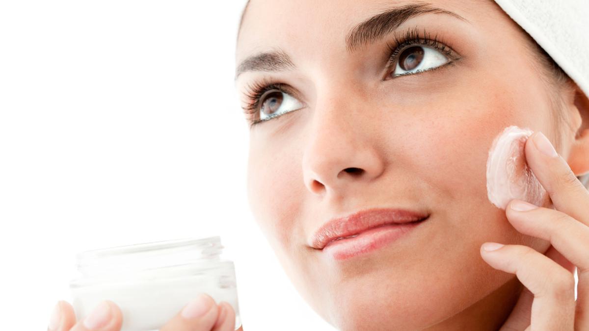 Ini Pentingnya Pakai Moisturizer Bagi Kulit - Beauty Fimela.com