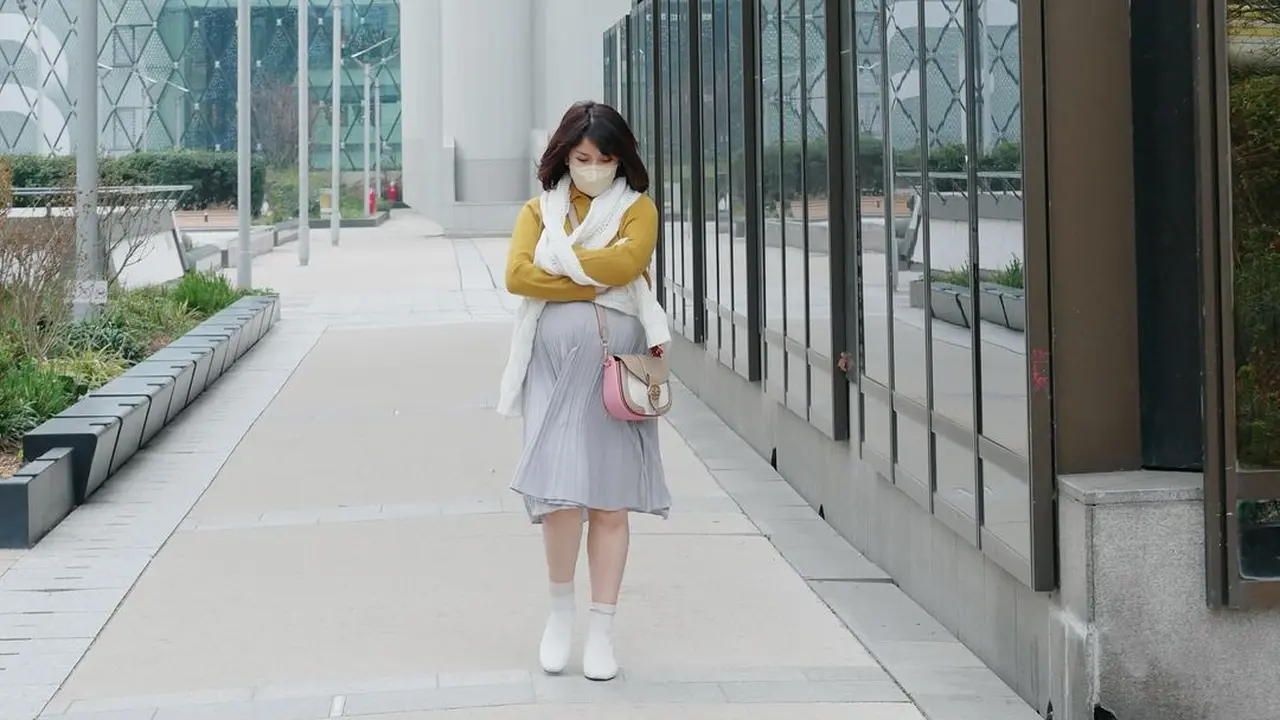 6 Potret Babymoon Rosiana Dewi di Paris, Bumil Tampil Menawan - Hot ...