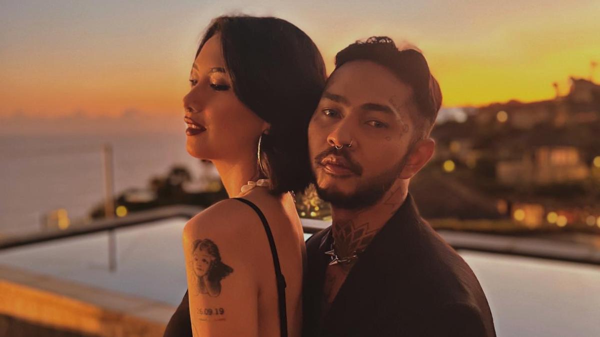 Datang Bersama Istri saat Kondangan, Onad Justru Peluk Mesra Orang Lain ...