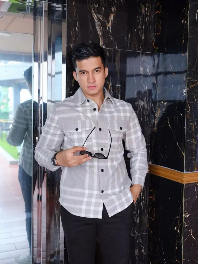 Intip Gaya Keren Briptu Mustakim Saat Tidak Mengenakan Seragam Polisi, Idola para Wanita ...