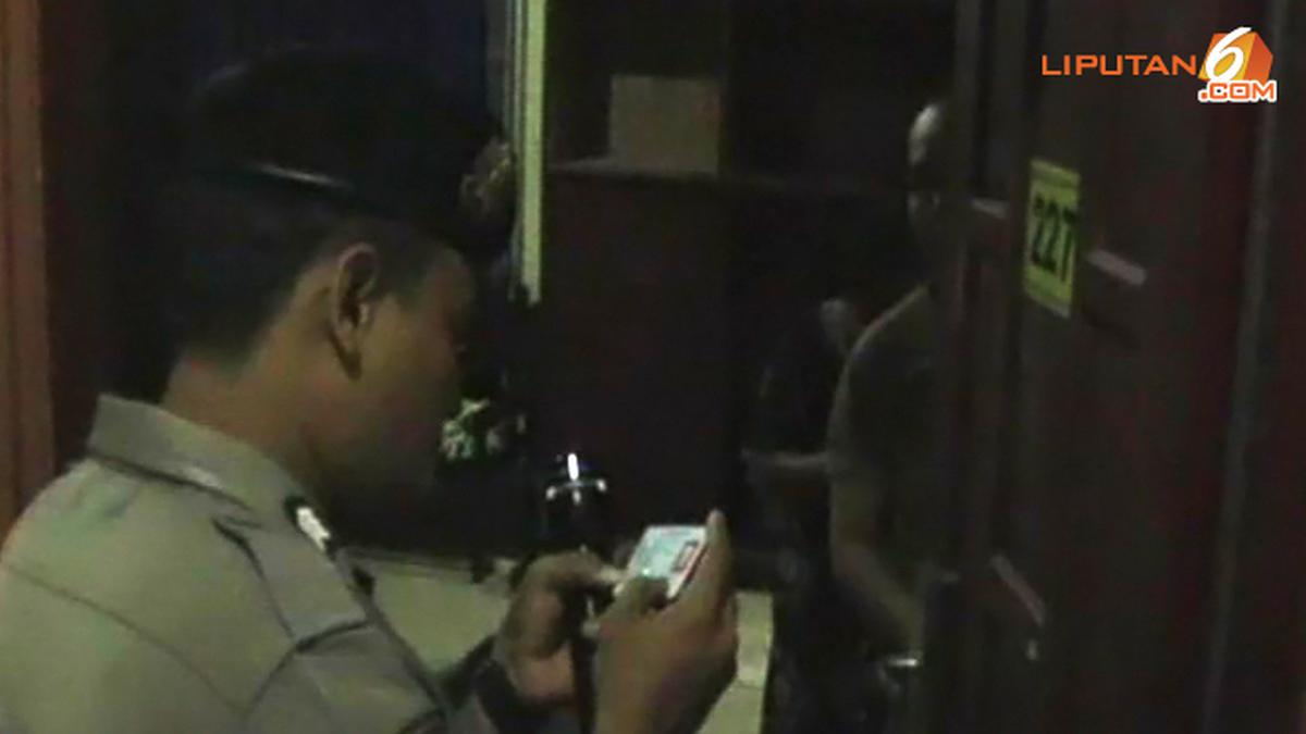 VIDEO: Amboi.. Puluhan Pasangan Mesum Terjaring Razia di Hotel - News Liputan6.com