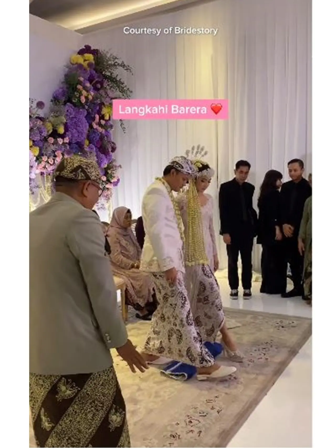 8 Potret Prosesi Pernikahan Adat Sunda Rizky Febian dan Mahalini, Penuh ...