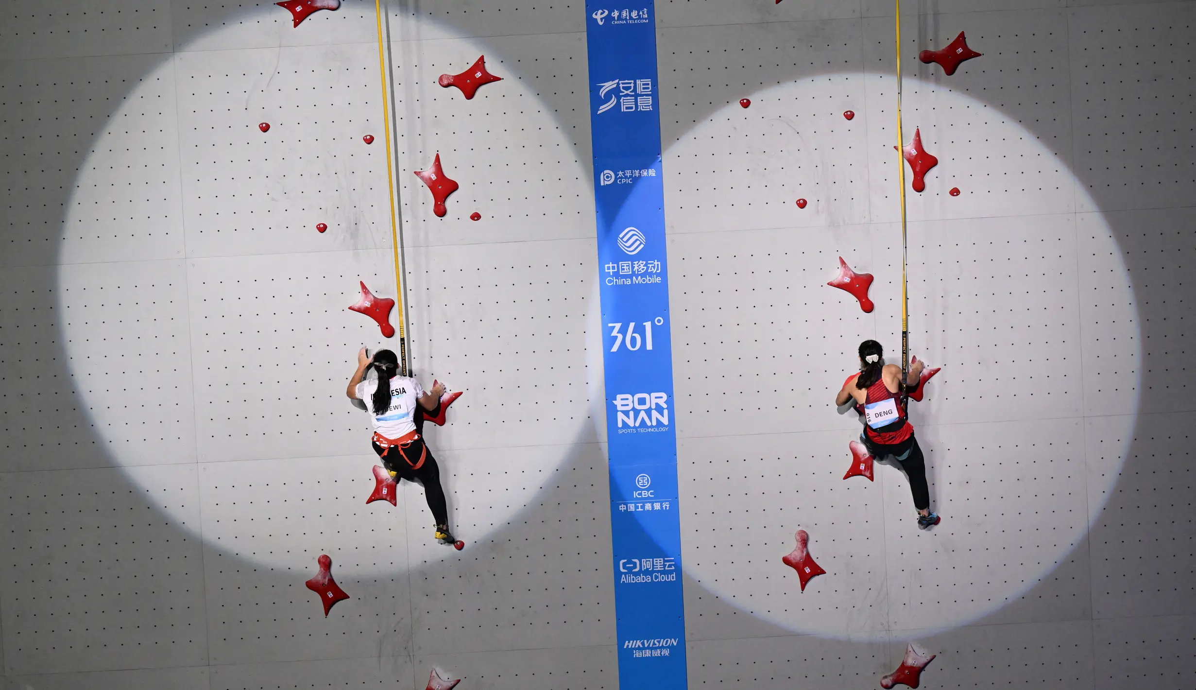 Aksi Desak Made Rita Kusuma Dewi Raih Emas Panjat Tebing Asian Games ...