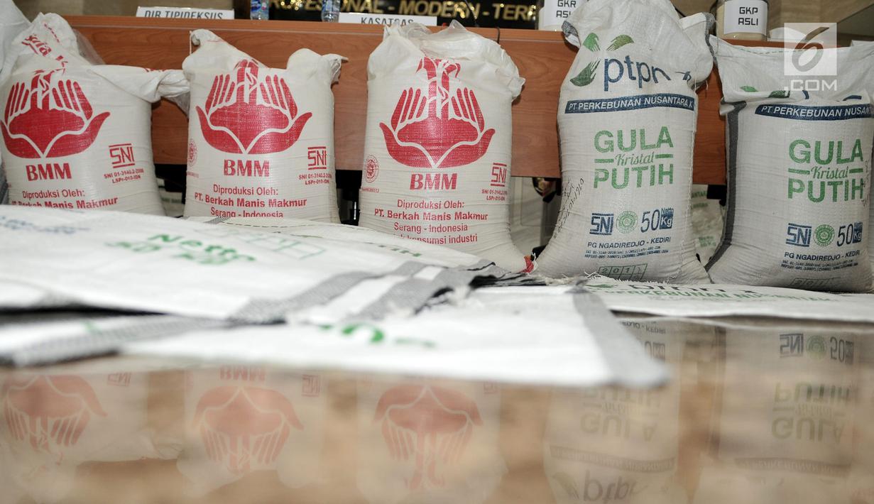 FOTO: Bareskrim Polri Bongkar Pendistribusian 30 Ton Gula Rafinasi ...