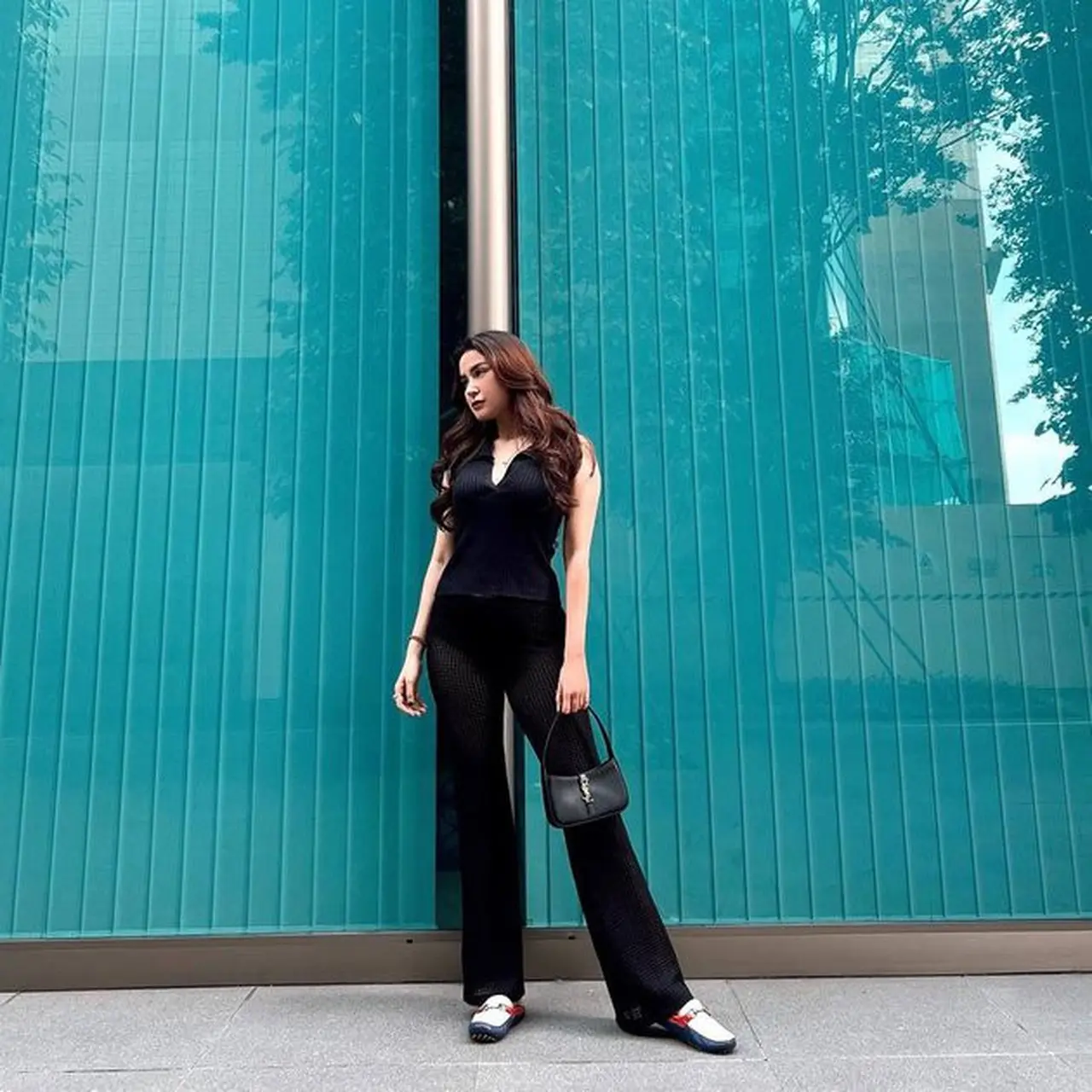 6 Potret Body Goals Vicy Melanie yang Bikin Netizen Salfok