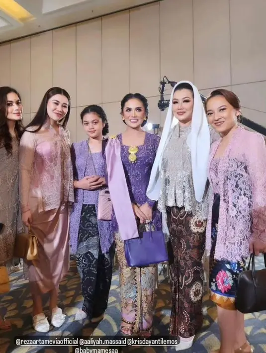 6 Gaya Aaliyah Massaid Hadir di Acara Mitoni Aurel Hermansyah, Tampil Anggun Berkebaya Pink ...