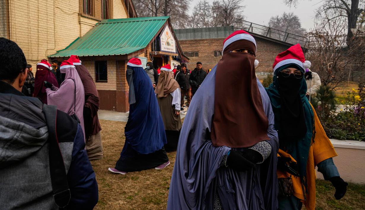 Sukacita Natal dari Berbagai Negara di Dunia - Foto Liputan6.com