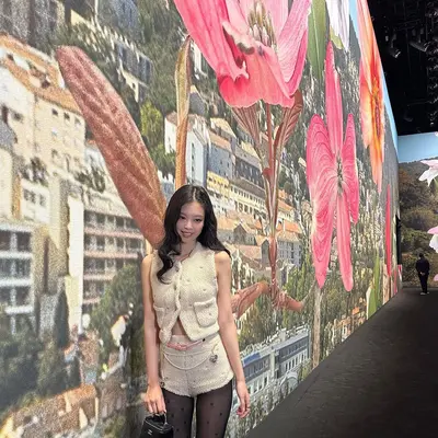 6 Pesona Jennie Blackpink untuk Pertama Kalinya Hadir di Met Gala ...