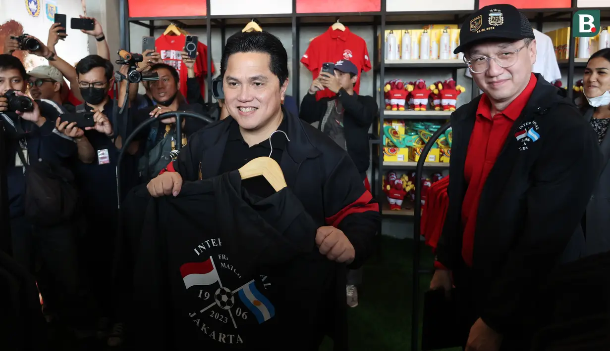 Foto: Outfit Keren dari Garuda Store bagi yang Mau Nonton Timnas ...