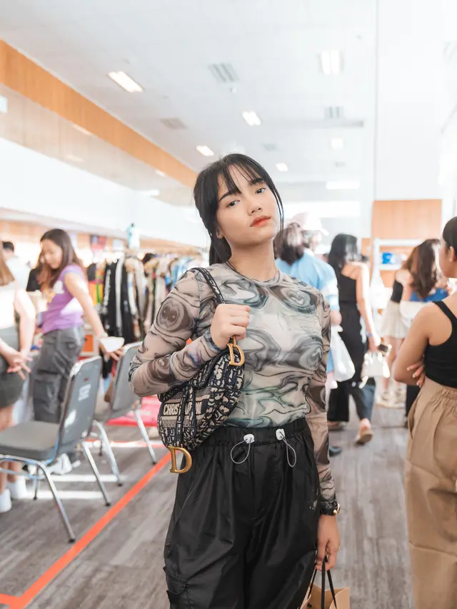 Fuji hingga Rebecca Klopper Ramaikan Acara Slow Move Bazaar Keempat - ShowBiz Liputan6.com