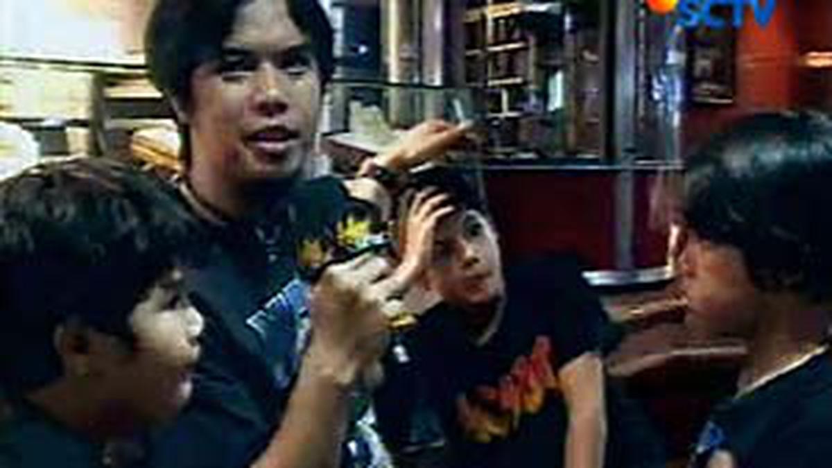 Putra Sulung Ahmad Dhani Ditinggal Pergi Adik-Adik - ShowBiz Liputan6.com