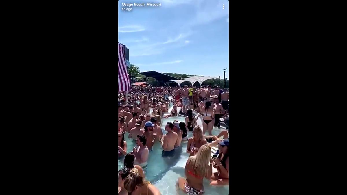 Asyik Pool Party, 1 Orang Positif Corona COVID-19 di Missouri - Global ...
