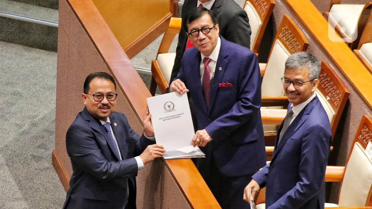 Jokowi Teken UU Ekstradisi Buronan, Penjahat Tak Bisa Lagi Kabur ke ...