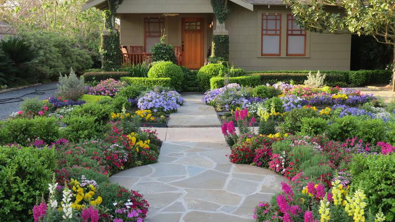 7 Inspirasi Contoh Paving Block Halaman Rumah yang Estetik dan Tahan Lama