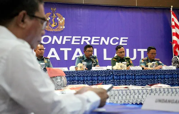 Cek Fakta: Tidak Benar Dalam Video Ini Detik-Detik Erupsi Gunung Gede 2 ...