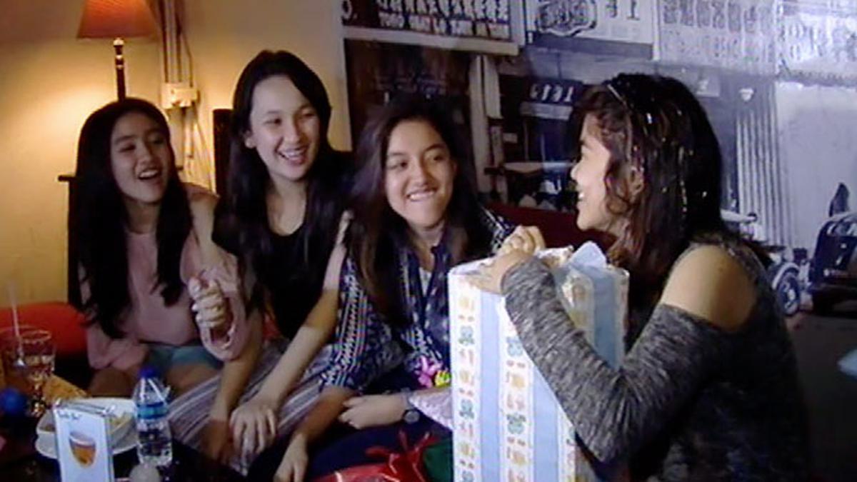 Serunya Ultah Via Blink di Hari Kasih Sayang - Video Liputan6.com