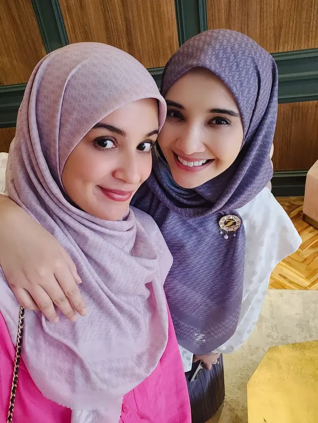 Kakak Adik yang Sukses Jadi Pebisnis, Potret Zaskia Sungkar dan Shireen Sungkar yang Selalu ...
