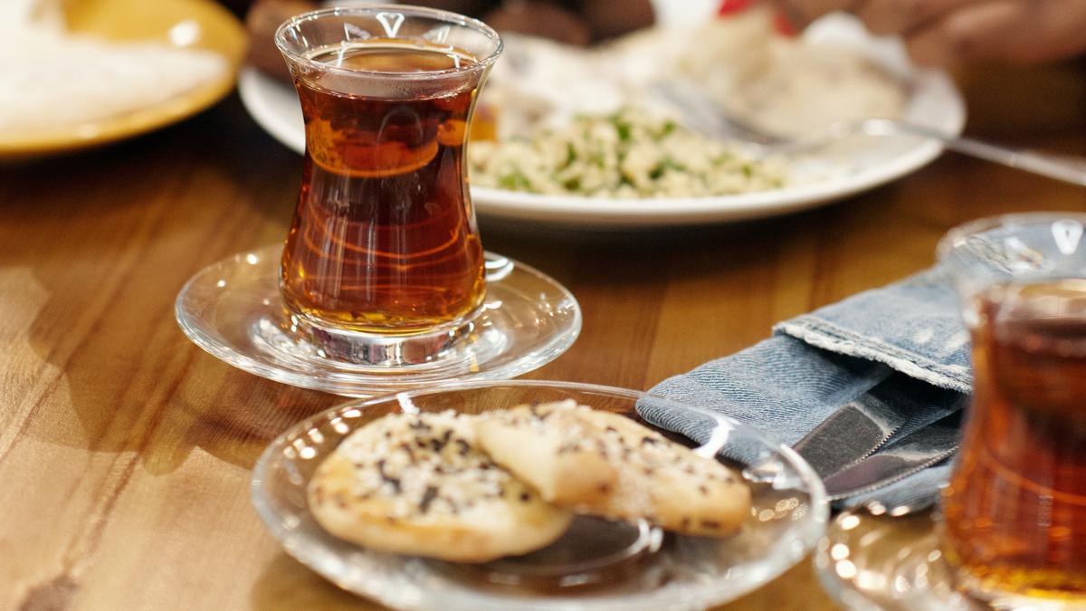 10 Makanan Ini Selalu Muncul Saat Ramadan - Jatim Liputan6.com