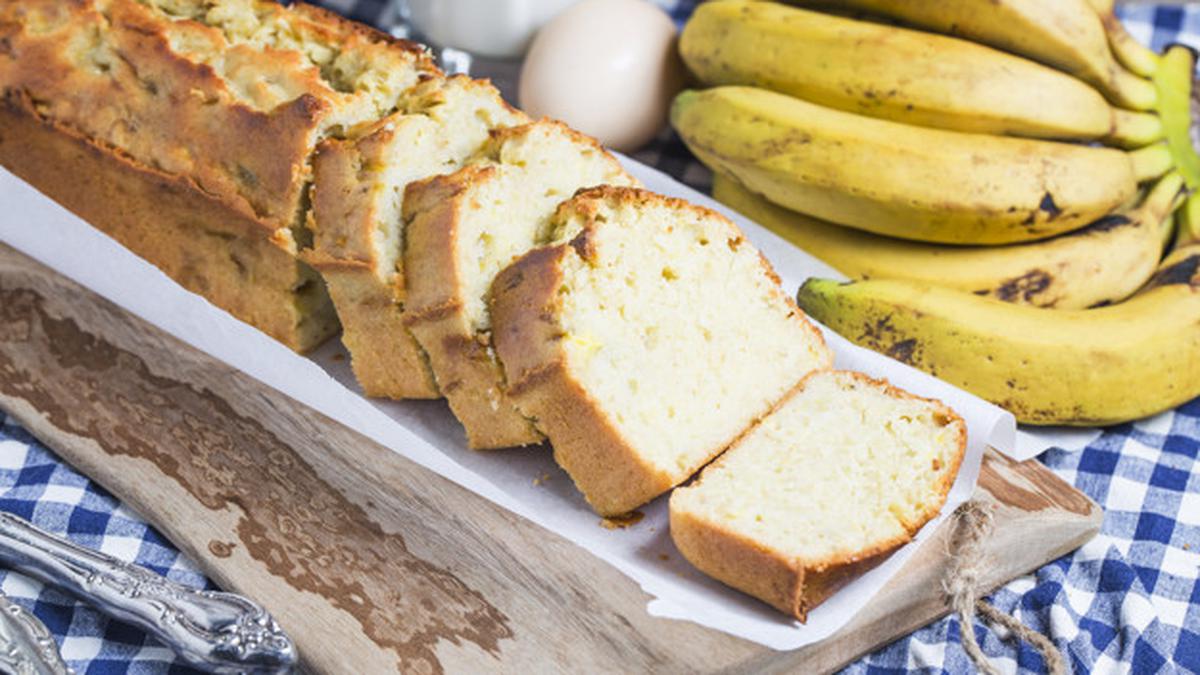 5 Resep Bolu Pisang yang Enak dan Tidak Eneg
