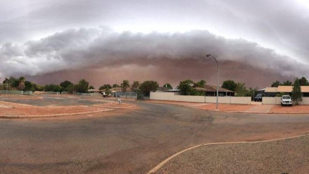 Awan Debu Raksasa Selimuti Barat Australia Jelang Topan Yvette - Global ...
