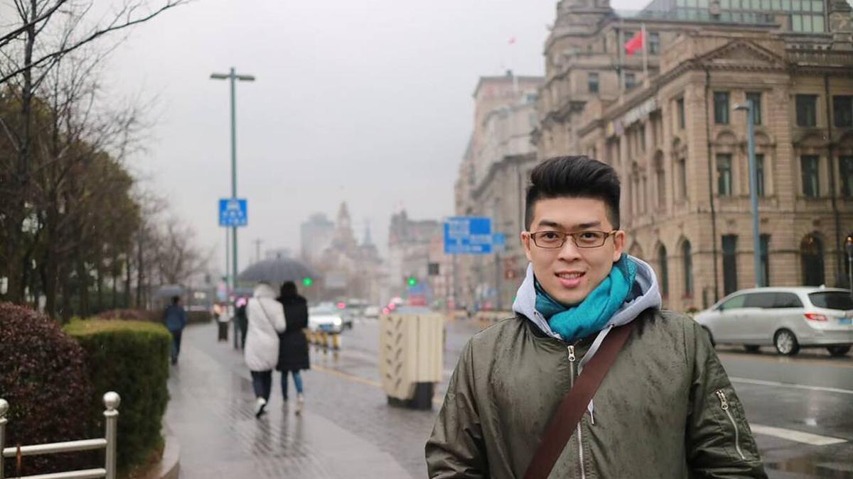 Influencer Brilliant Liu Giat Motivasi Kaum Milenial dan Berbagi ...
