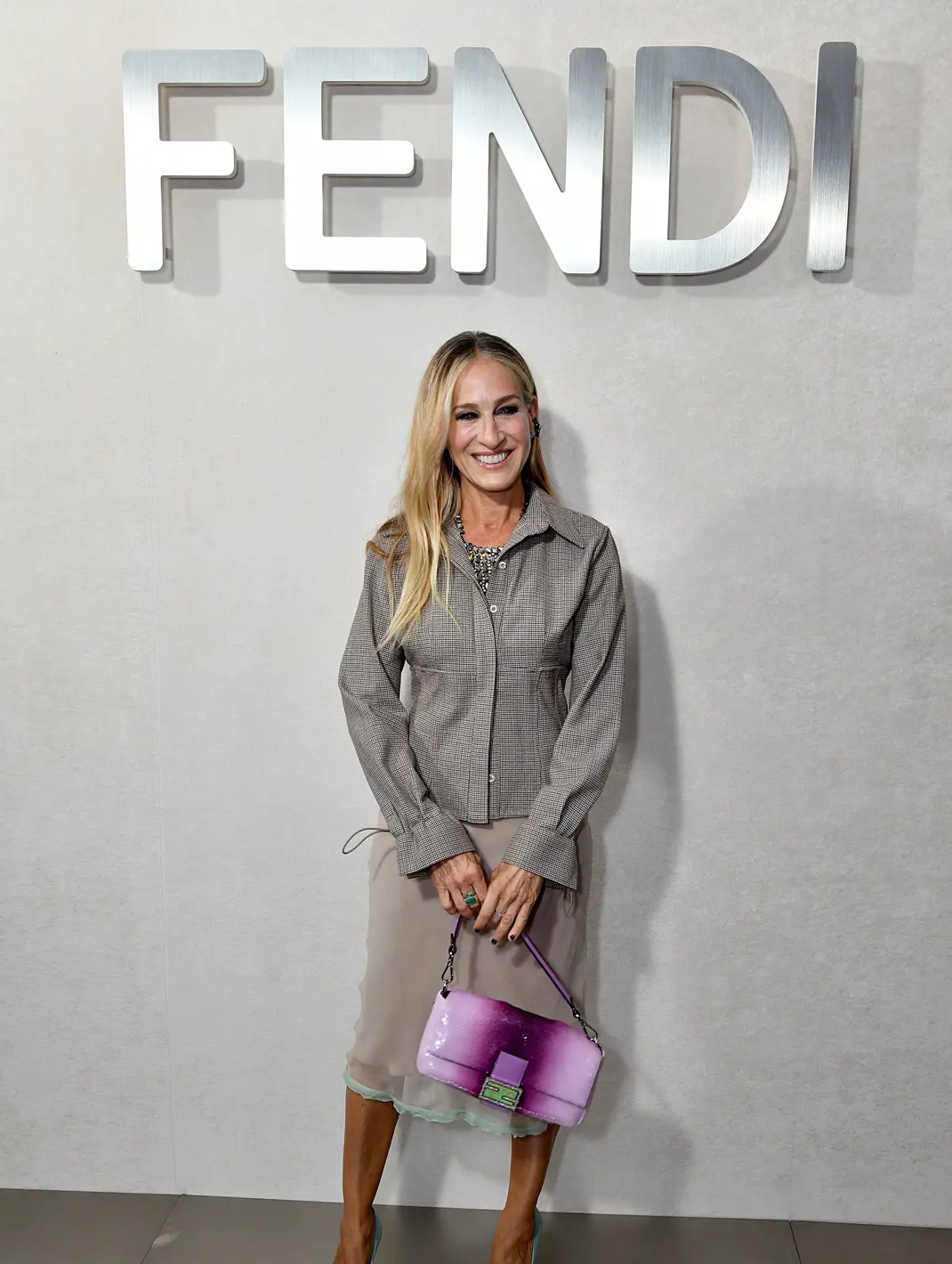 10 Potret OOTD Song Hye Kyo-Sarah Jessica Parker Merayakan 25 Tahun ...