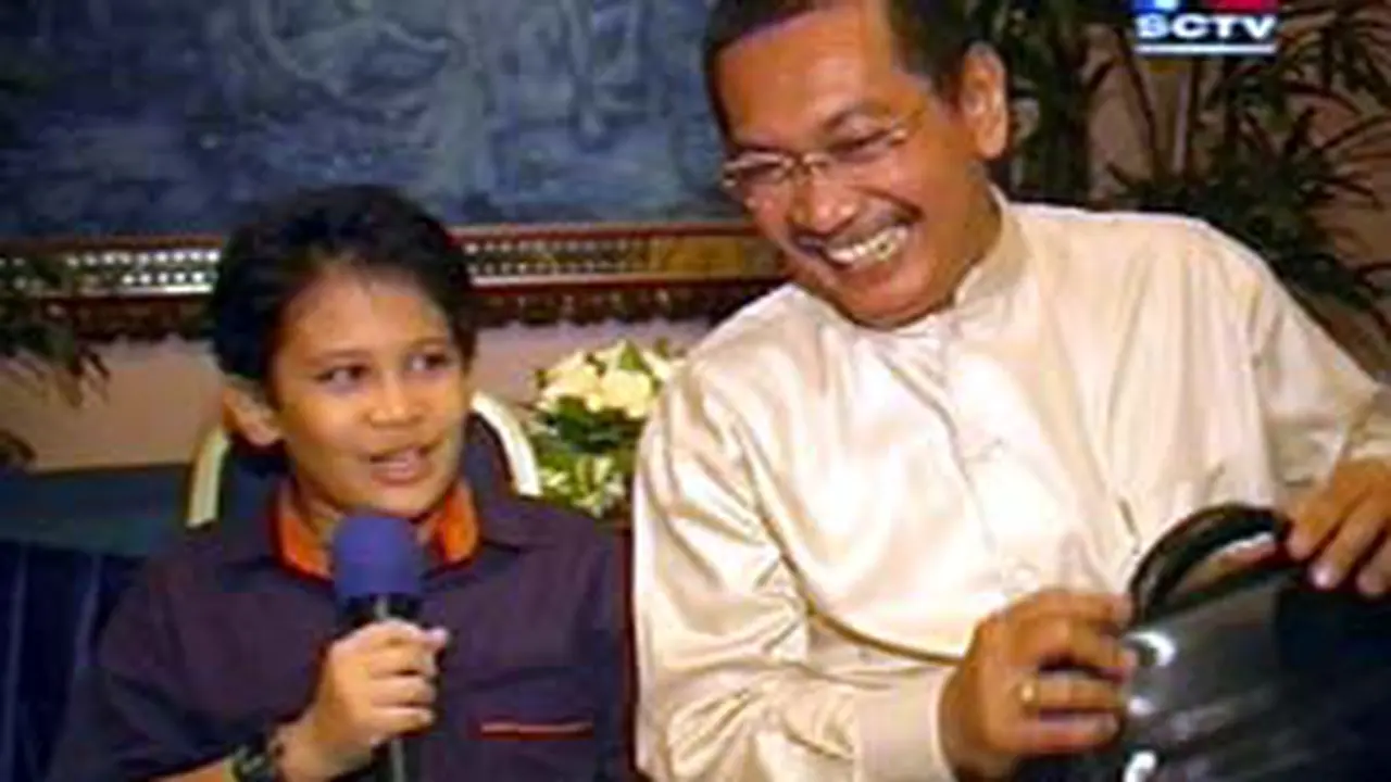 Keakraban Deddy Mizwar dan Jordy - ShowBiz Liputan6.com