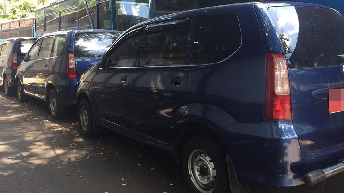 Viral Mobil Pelat Merah Ugal-ugalan di Temanggung, Netizen: Ingat ...