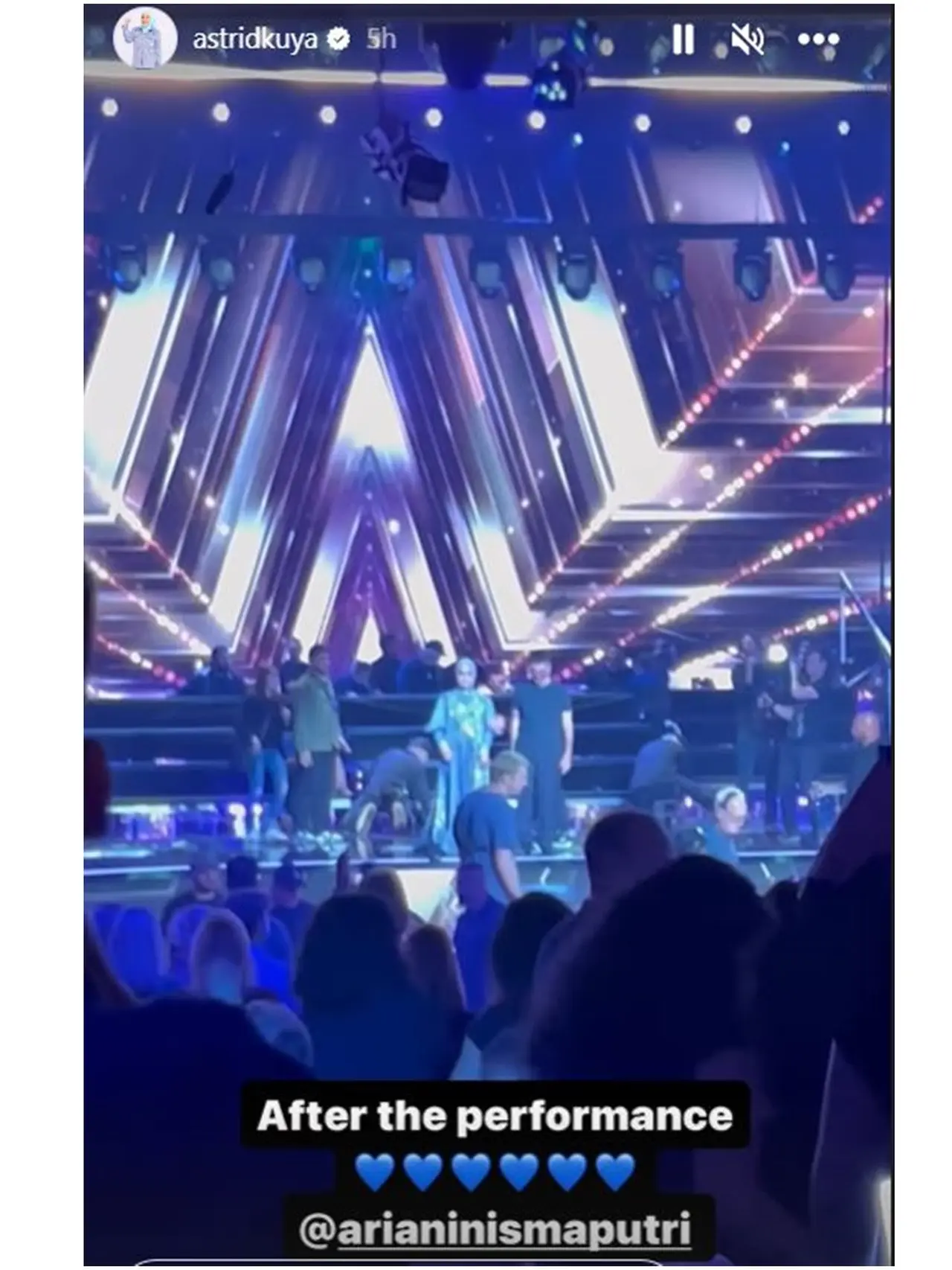 7 Potret Uya Kuya Nonton Putri Ariani di Final AGT, Merinding Pas ...