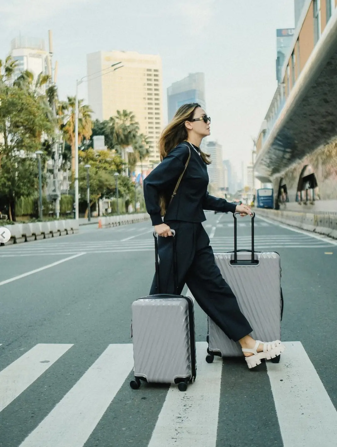 Injak Usia 40 Tahun, Tampilan Luna Maya yang Effortless Chic Bikin Awet ...