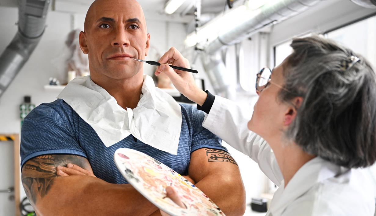 Patung Lilin Dwayne Johnson Diperbaiki Gara-Gara Warna Kulit