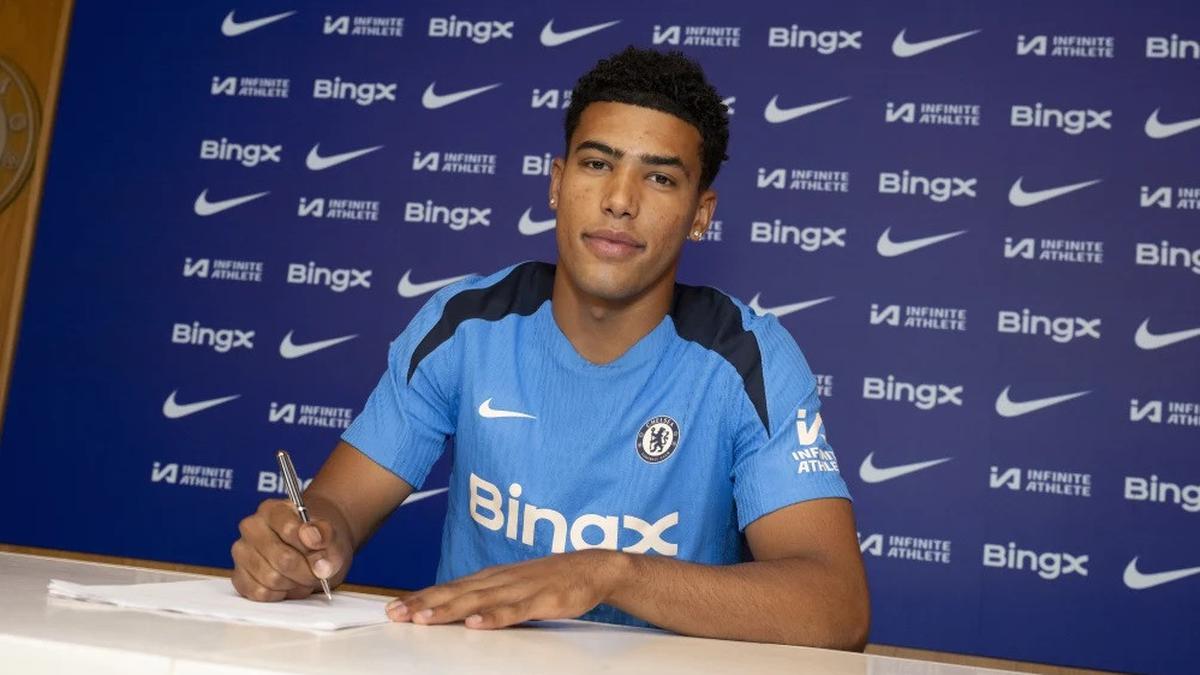 Chelsea Dapatkan Bek Muda AS Caleb Wiley - Foto Liputan6.com