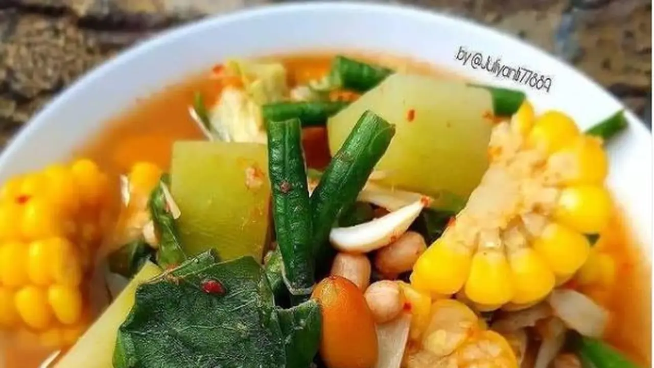 Cara Memasak Sayur Asem yang Lezat dan Menyegarkan, Lengkap dengan ...