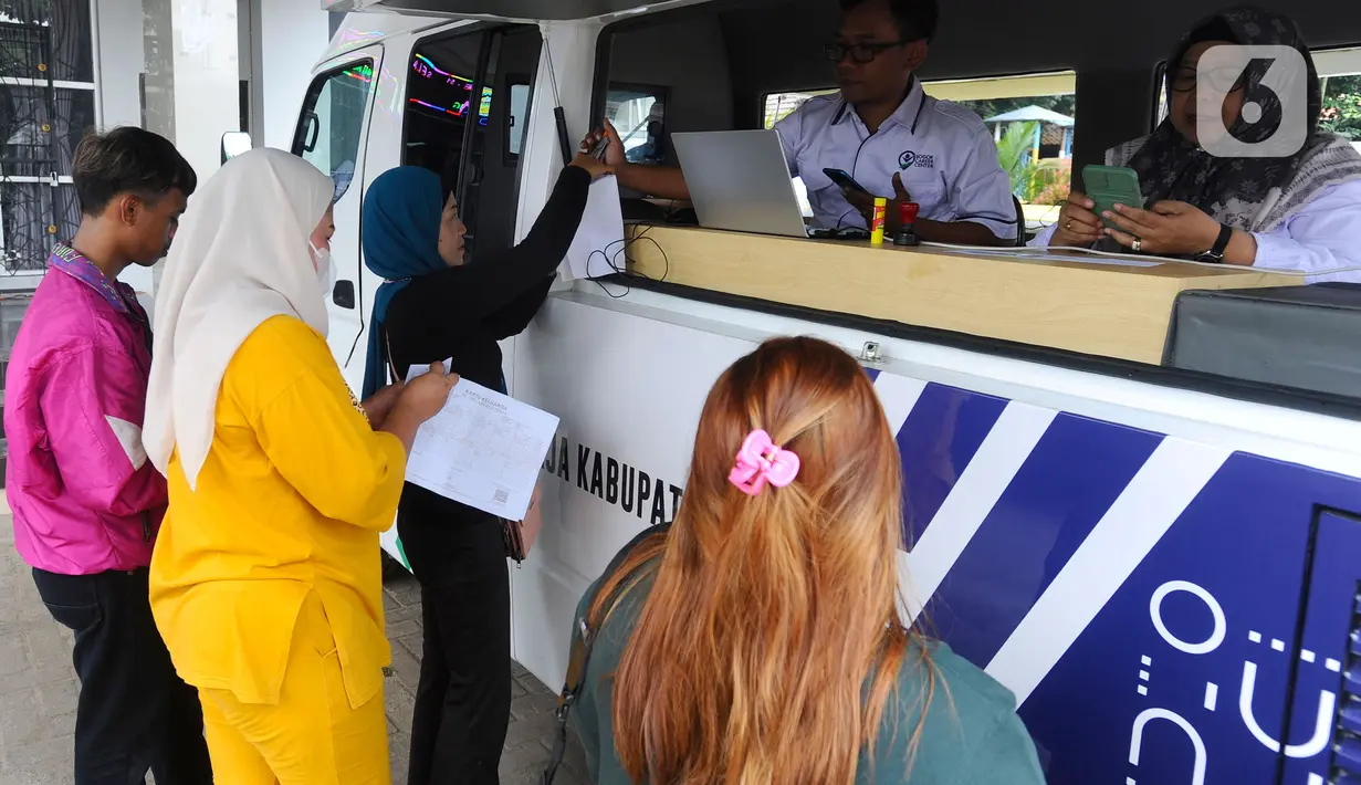 Pengurusan Kartu Pencari Kerja Secara Mobile - Foto Liputan6.com