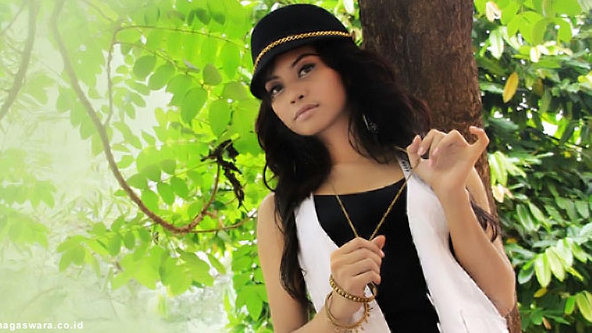 Mengapa Tiwi 'T2' Tutupi Kabar Melahirkan? - ShowBiz Liputan6.com