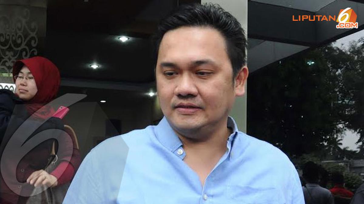 Farhat Abbas Hadir Juga di Sidang Cerai