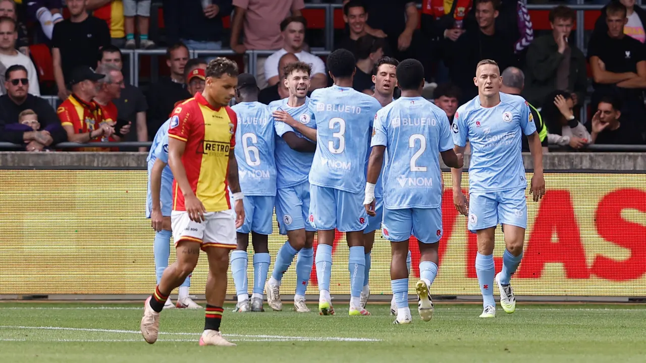 Disaksikan Patrick Kluivert, Dean James Telan Kekalahan Telak di ...