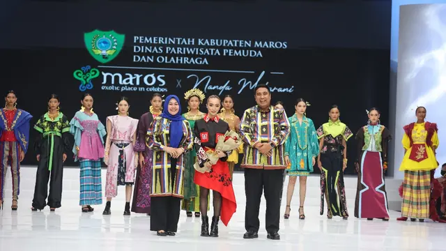 Nanda Maharani Tampil Spektakuler dengan Karya Busana Metamorposa di ...