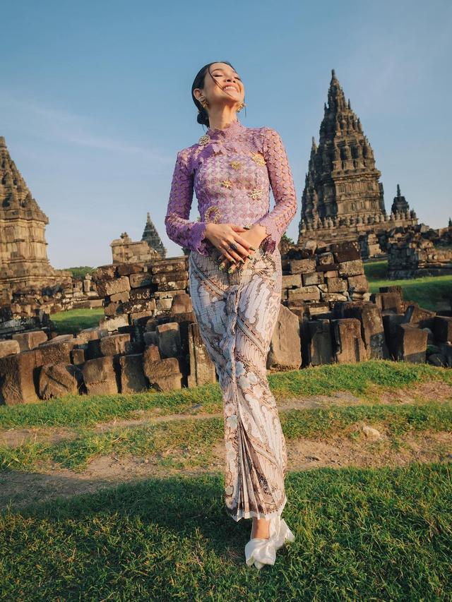 Kebaya Goes To Campus, Upaya Kenalkan Berkebaya dan Berkain pada ...