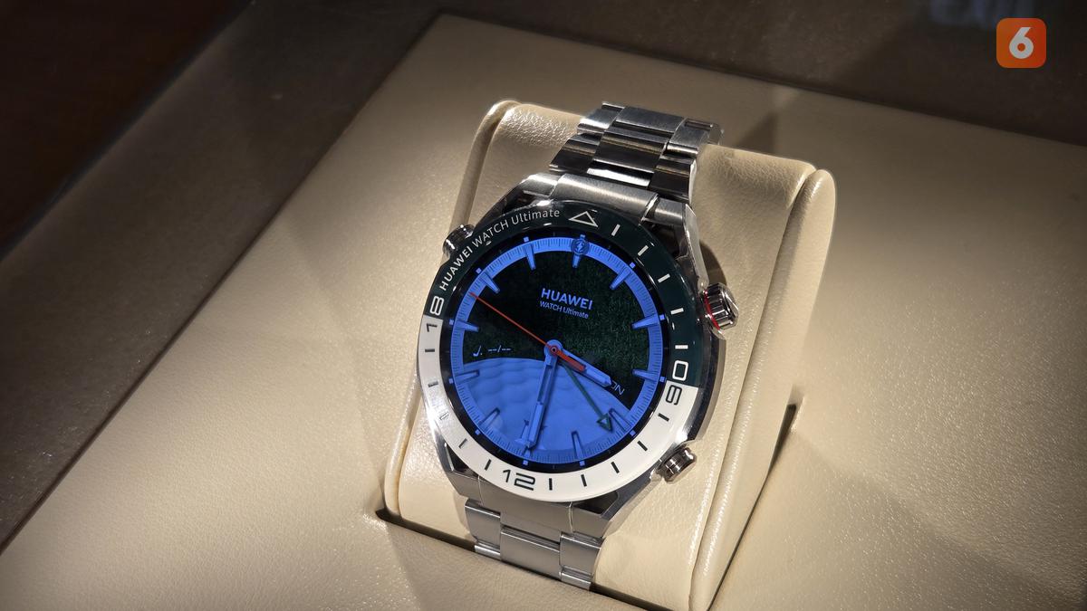 Huawei Watch Ultimate: Smartwatch Mewah Untuk Penyelam Dan Pegolf ...