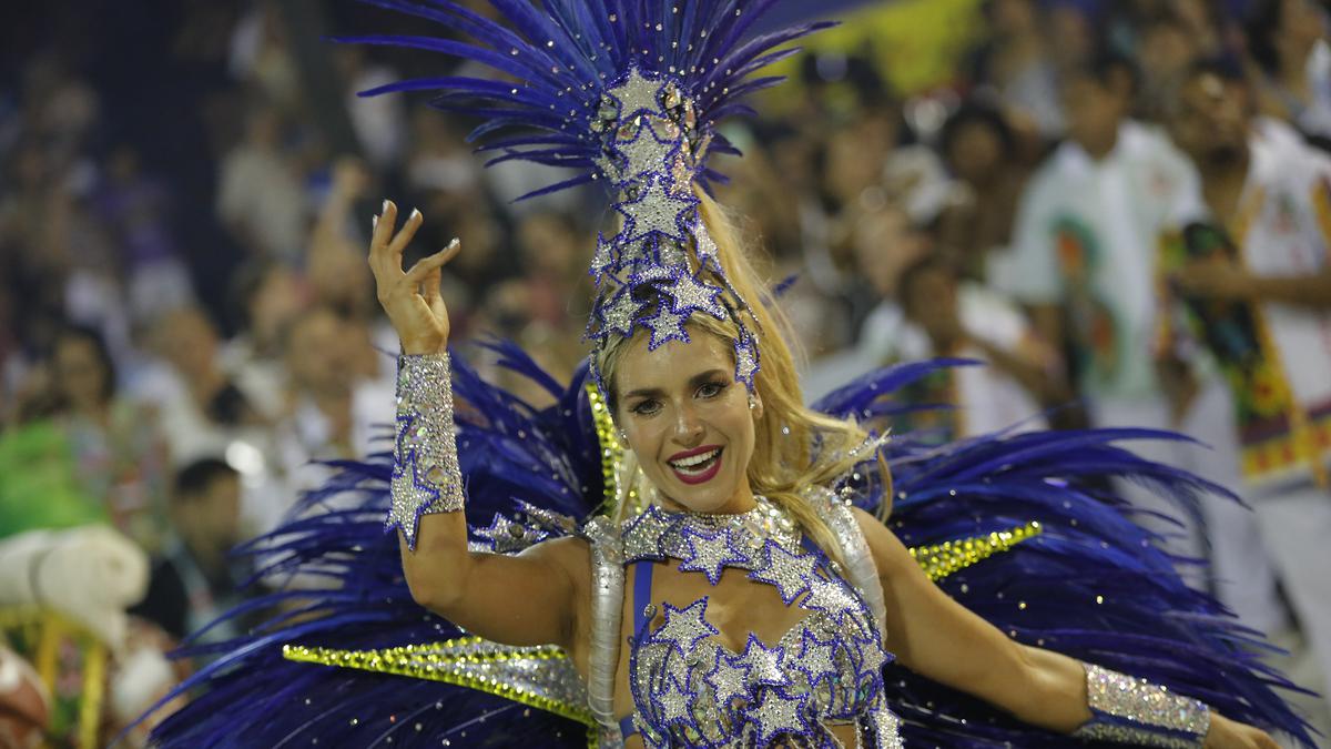 Kemeriahan Karnaval Samba di Brasil - Foto Liputan6.com