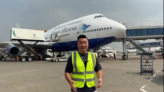 Cerita Youtuber China AvGeek Sam Chui soal Penerbangan Haji Garuda ...