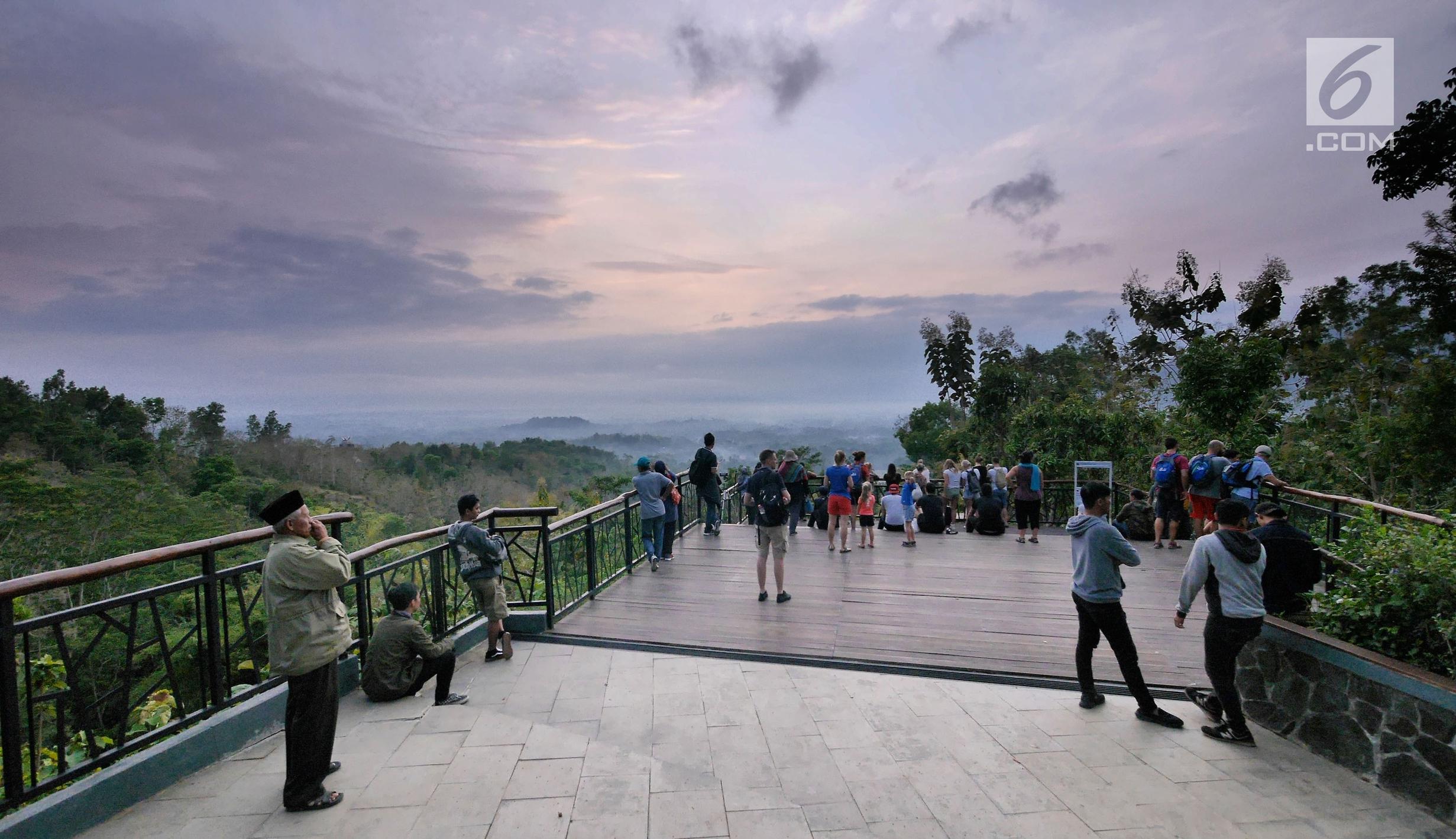 FOTO: Melihat Kemegahan Candi Borobudur dari Punthuk Setumbu