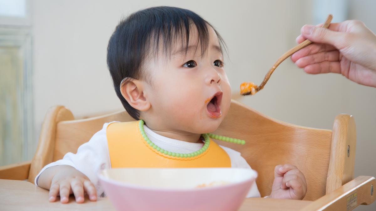 Cara Memenuhi Asupan Nutrisi Bayi di Usia Pertamanya
