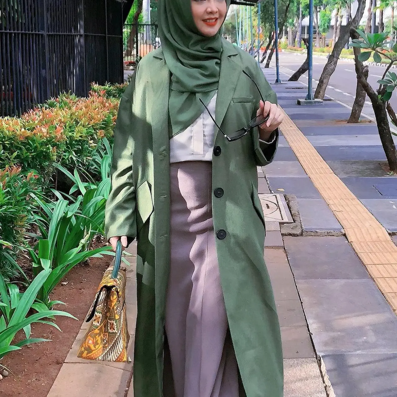 Berusia 46 Tahun, Ini 6 Potret Artis Ingrid Kansil yang Awet Muda - Hot ...