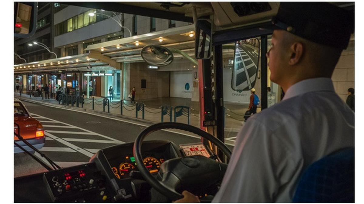 Sopir Bus Ini Larang Penumpang Ucapkan Terima Kasih Padanya, Alasannya ...