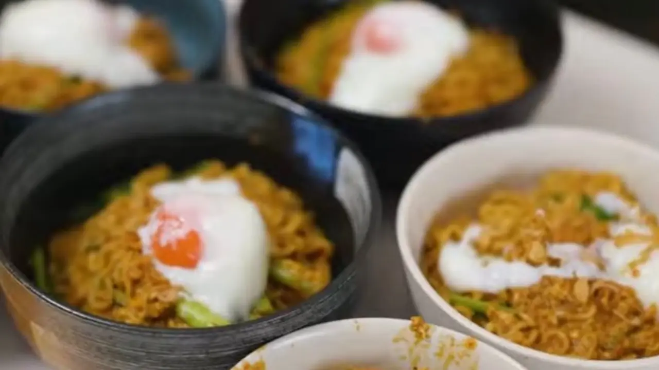 3 Resep Praktis Indomie Banglades, Salah Satunya Kreasi Chef William ...